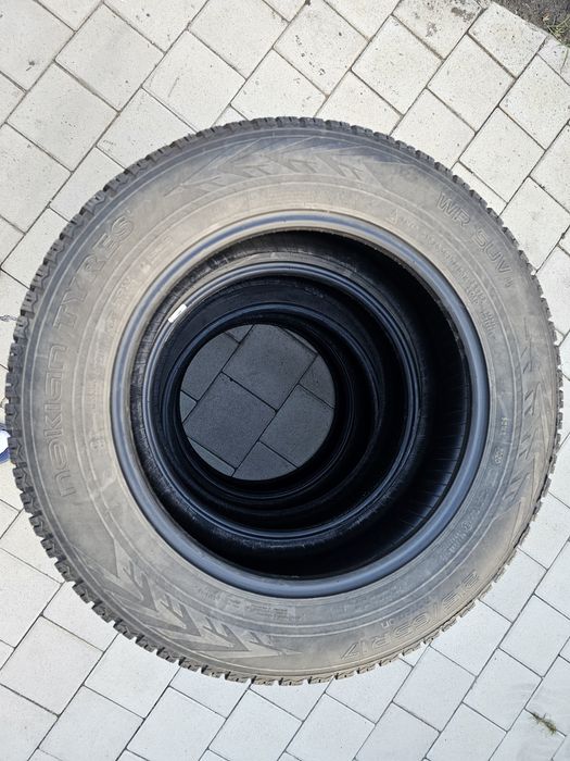Anvelope Nokian WR SUV 4 iarna 215 65 17 Bucuresti Sectorul 1 • OLX.ro