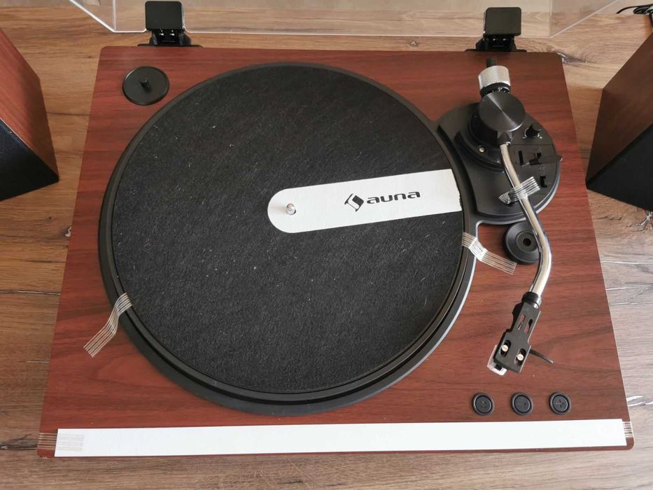 Грамофон Auna TT-Play PLUS, неупотребяван, с подарък - плоча. к.к. Слънчев бряг • OLX.bg