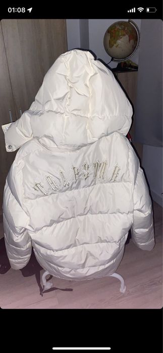 Geaca Trapstar alba Craiova • OLX.ro