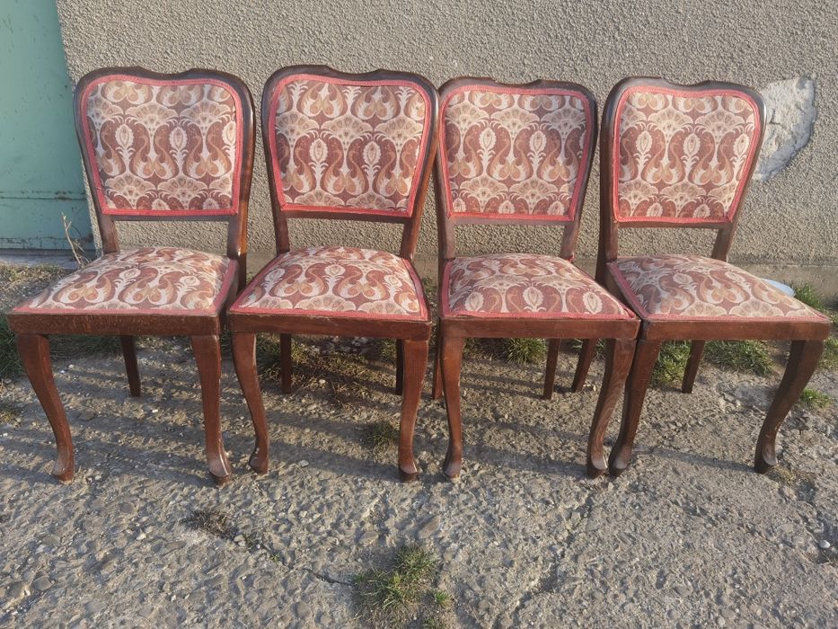 Scaune vechi de lemn, romanesti. Ploiesti • OLX.ro