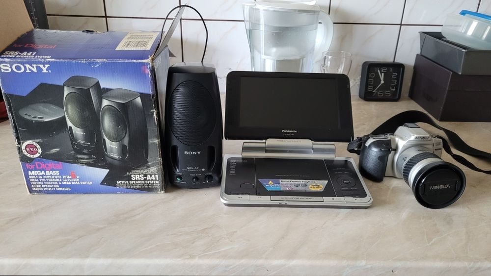 Dvd player portabil boxe si aparat photo Bucuresti Sectorul 3 • OLX.ro