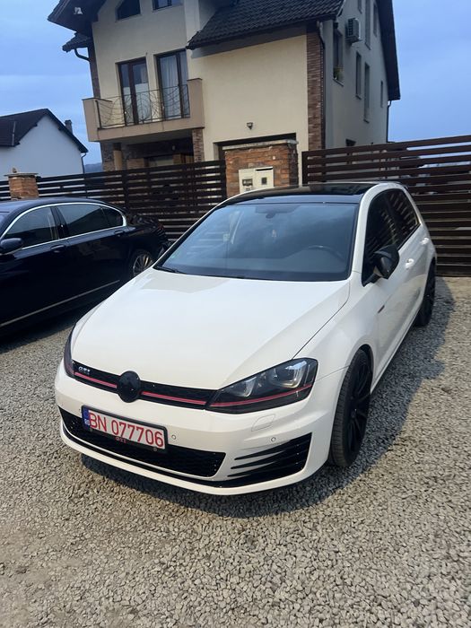 Volksvagen golf gti 2.0 tsi 300 cp. 2015 Bistrita • OLX.ro