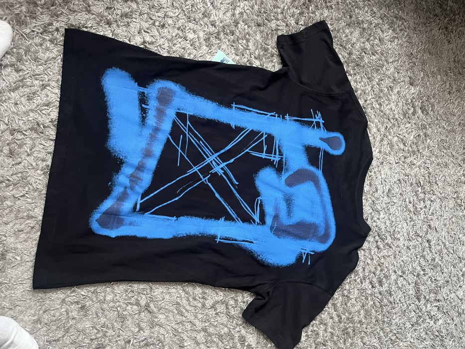 Tricou off white Cluj-Napoca • OLX.ro