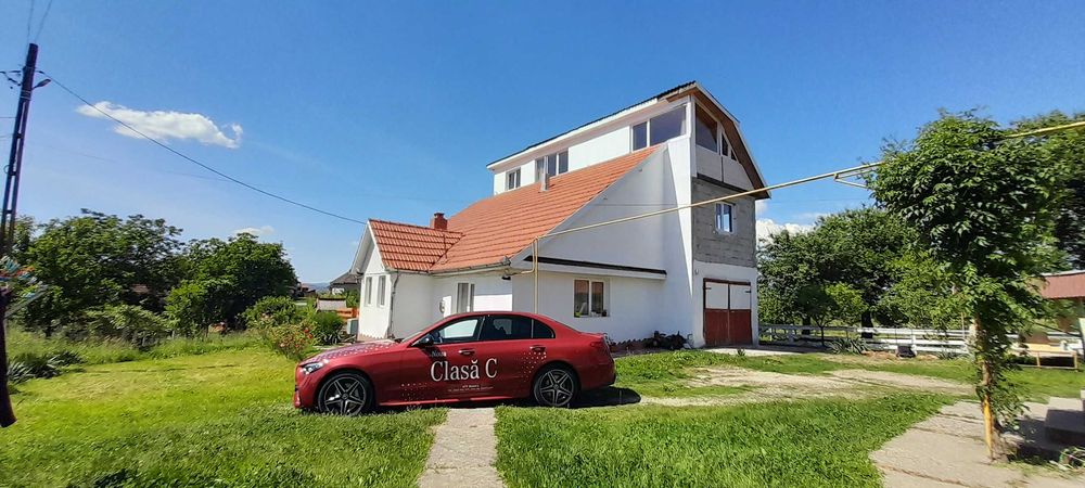 Casă cu subsol,parter,etaj,și mansarda Fersig • OLX.ro