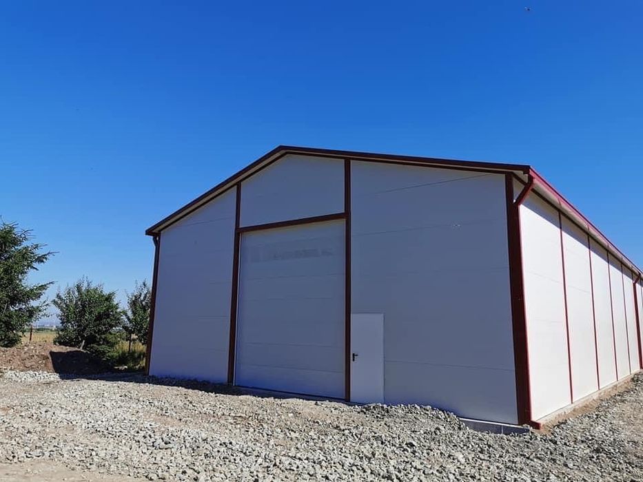 Vand hala metalica 14m x 40m complecta Alba Iulia • OLX.ro