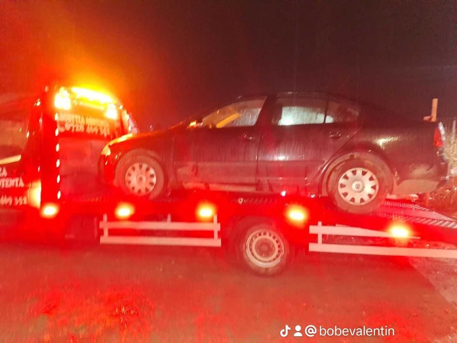 Remorcari tractari platforma auto moto utilaje rapid si sigur Bucuresti ...