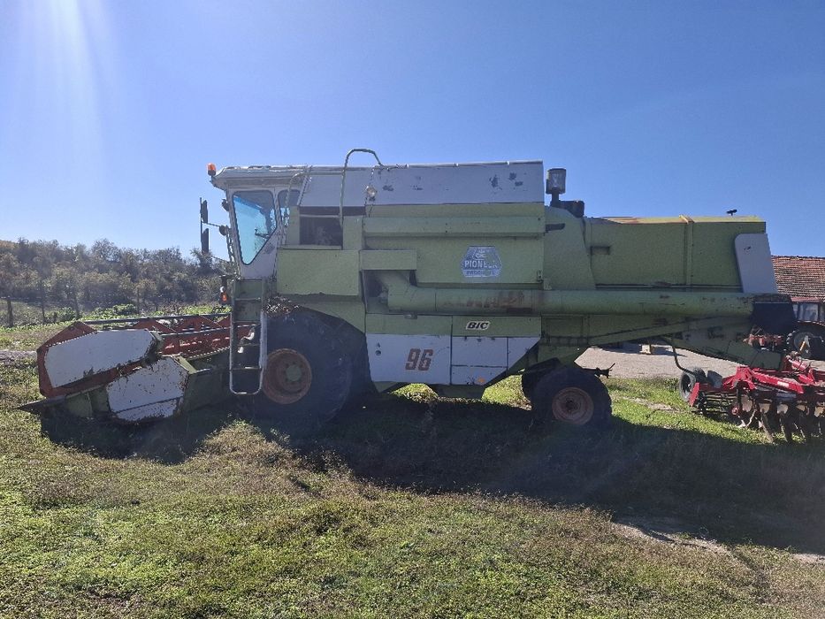 Комбайн Кlaas 96 гр. Стражица • OLX.bg