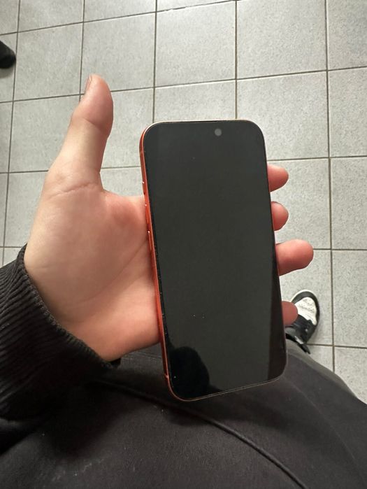 Schimb iPhone 17 pro - am factura Motru • OLX.ro