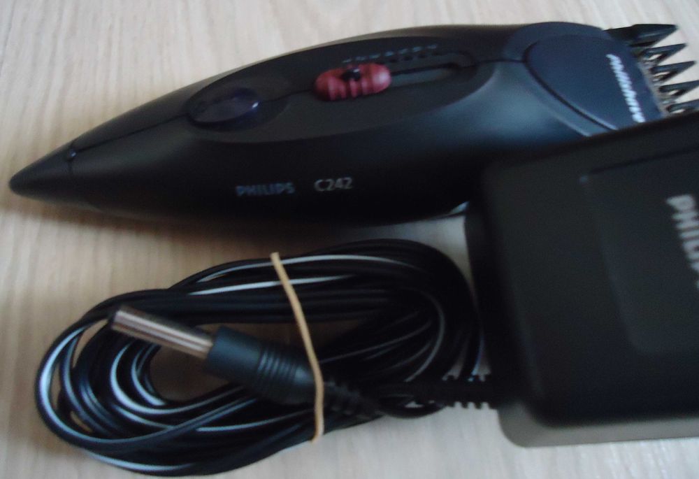 Aparat de tuns Philips C242 Resita • OLX.ro