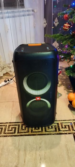 Boxa Bluetooth JBL partybox 200 Bucuresti Sectorul 3 • OLX.ro