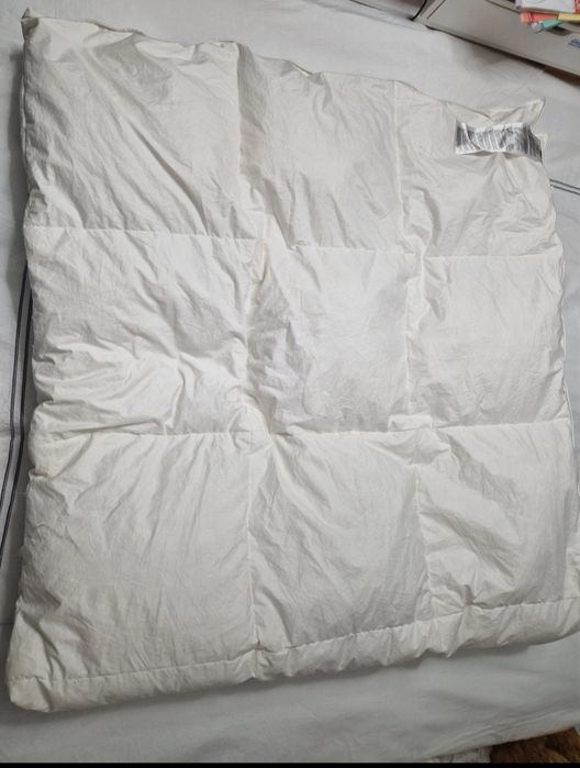 Plapuma din pene de rata Jysk Scheia • OLX.ro
