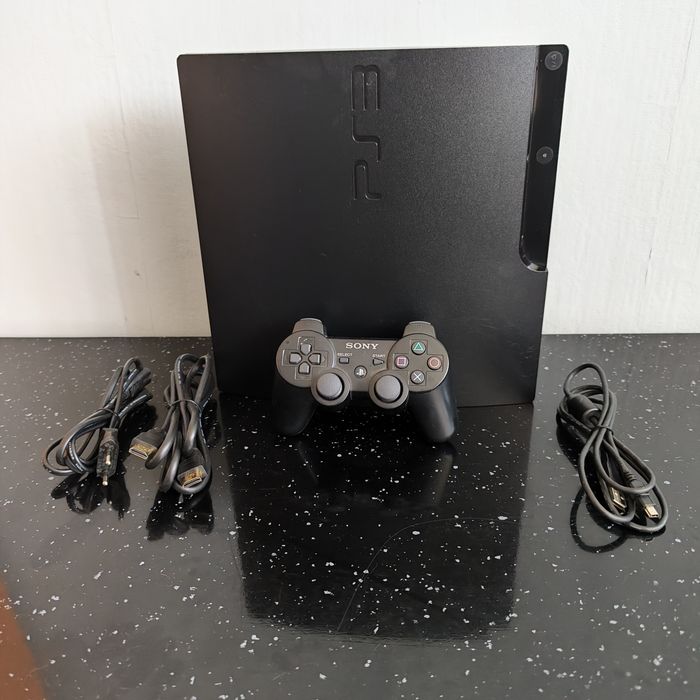 Хакната конзола Playstation 3 Slim 250GB PS3 ПС3 слим пълен комплект гр. Търговище Запад 2 • OLX.bg