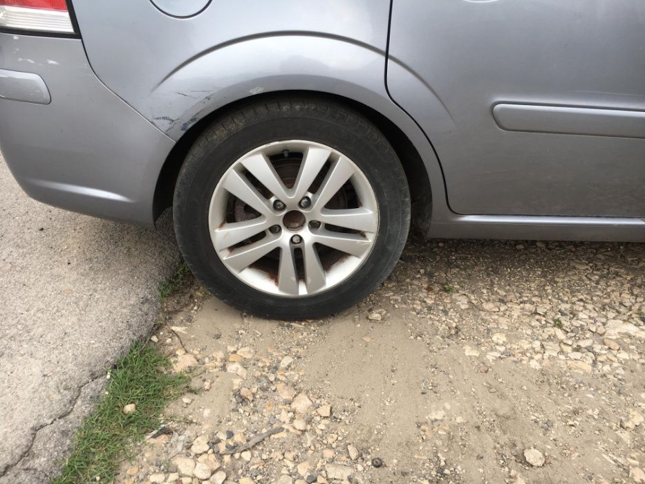 Opel zafira b 1.8 на части опел зафира б кожа гр. Добрич Промишлена ...
