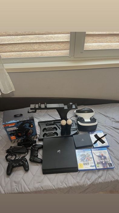 PlayStation 4 slim гр. Бургас Славейков • OLX.bg