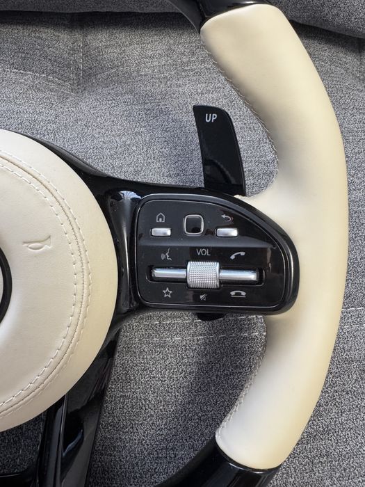 Volan custom Mercedes Piano black / bej S E Cls cla C GL GLE GLC ML ...