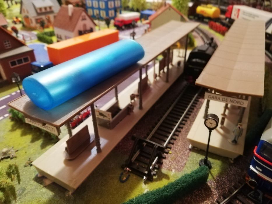 Macheta cu trenulete electrice Pico 23 August • OLX.ro