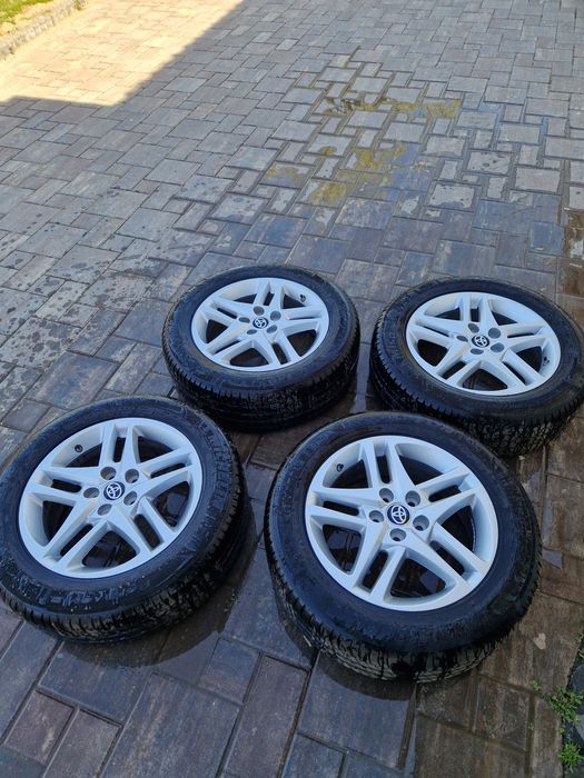 Vând roti Toyota, anvelope Michelin Valea Ramnicului • OLX.ro
