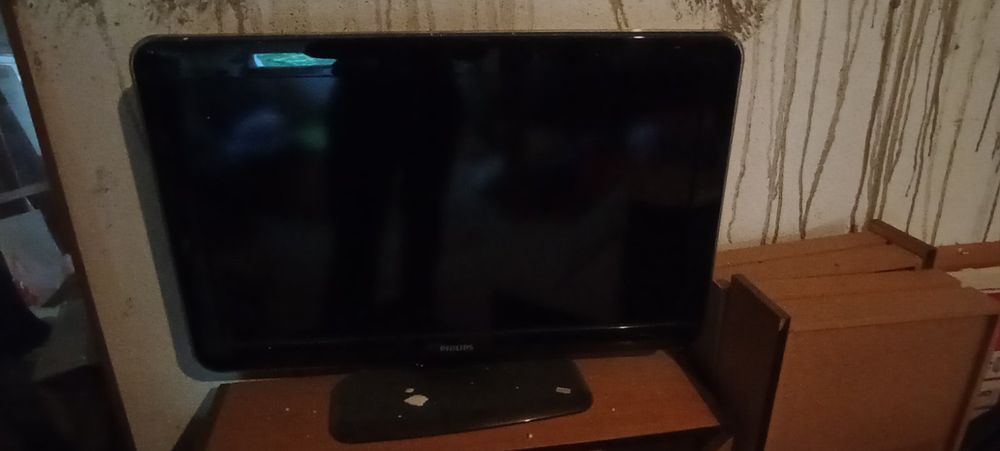 Продавам телевизор Филипс 32 инча за части гр. Варна Аспарухово • OLX.bg
