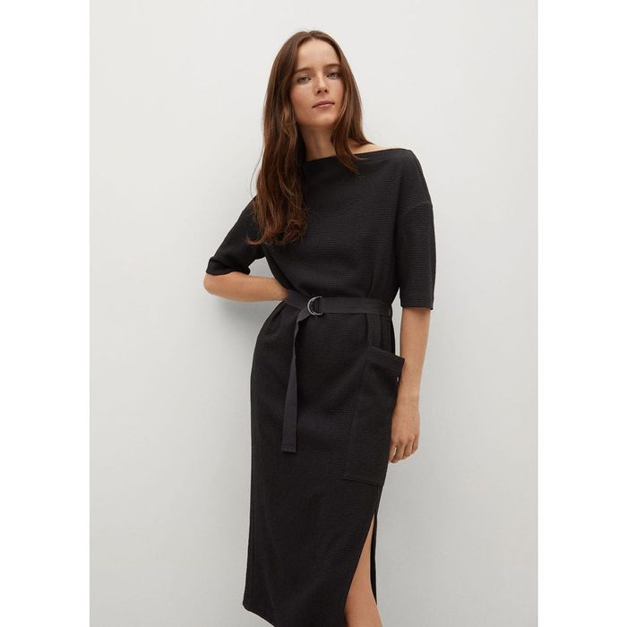 Черна рокля Mango гр. Варна Аспарухово • OLX.bg