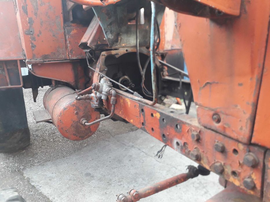 Transmisie ,roți ,direcție ,cabină pt tractor U650 Pocola • OLX.ro