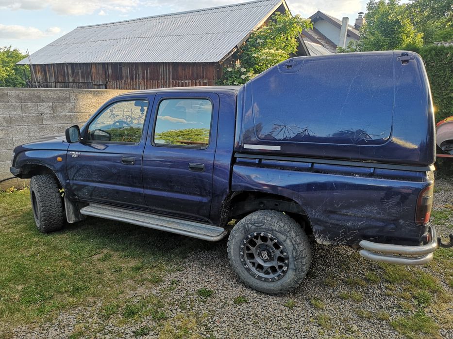 Vand capac bena Toyota Hilux Prundu Bargaului • OLX.ro