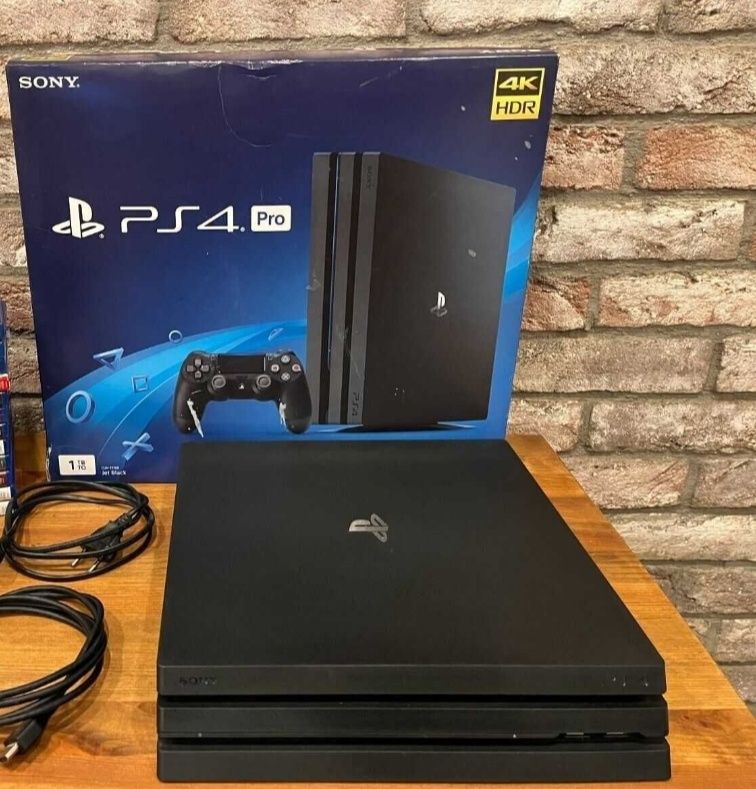 PS4 PRO с много игри джойстици и др. гр. Пловдив Каменица 1 • OLX.bg