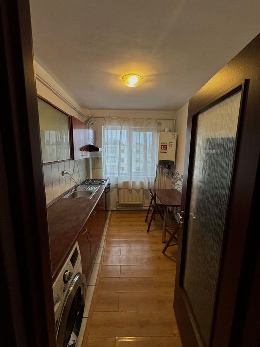 Persoană fizică, chirie apartament Podu Ros, Renovat, 7 min Palas, CT ...