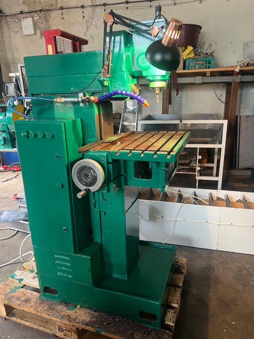 Vand freza FUS 22 si strung SN400 Craiova • OLX.ro