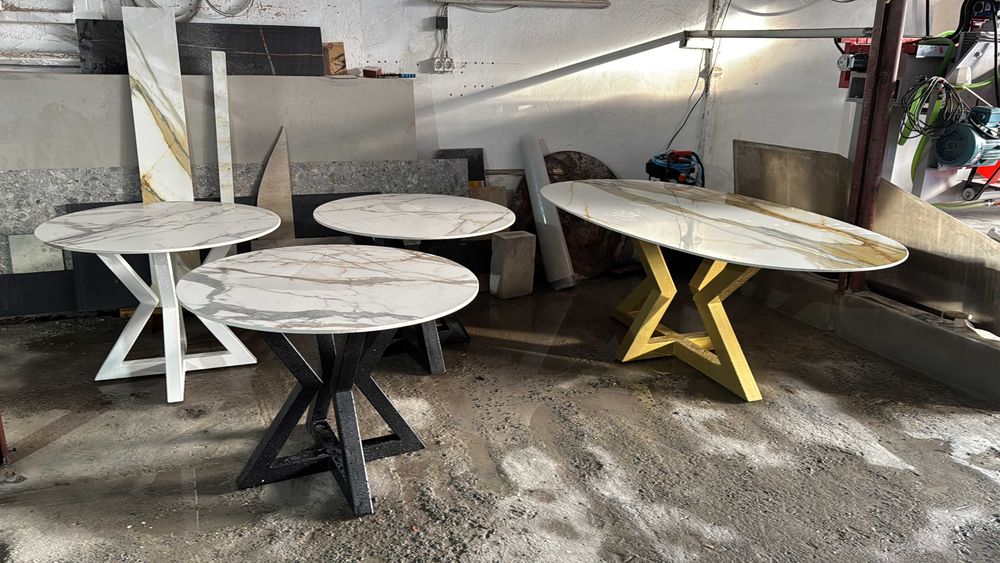 Mese ovale si rotunde din ceramica si marmura compozita Italia ...