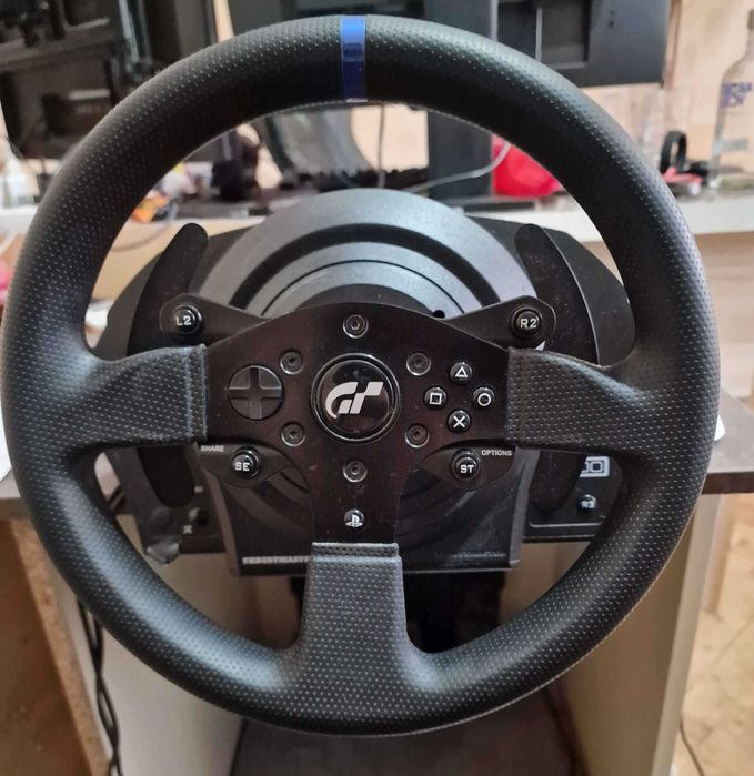 Thrustmaster T300rs gt със оригинална кутия гр. Пловдив Гагарин • OLX.bg