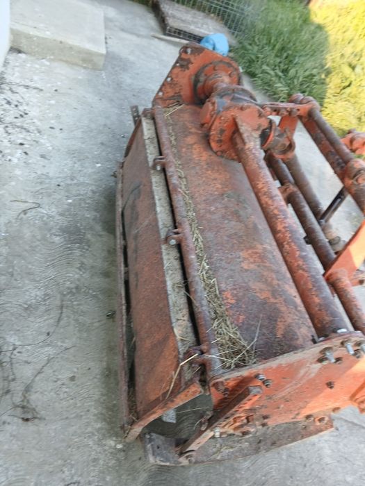 Freza de pamant foarte buna Draxini • OLX.ro