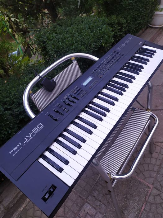 Синтезатор Roland JV-30 .Japan . гр. Асеновград • OLX.bg