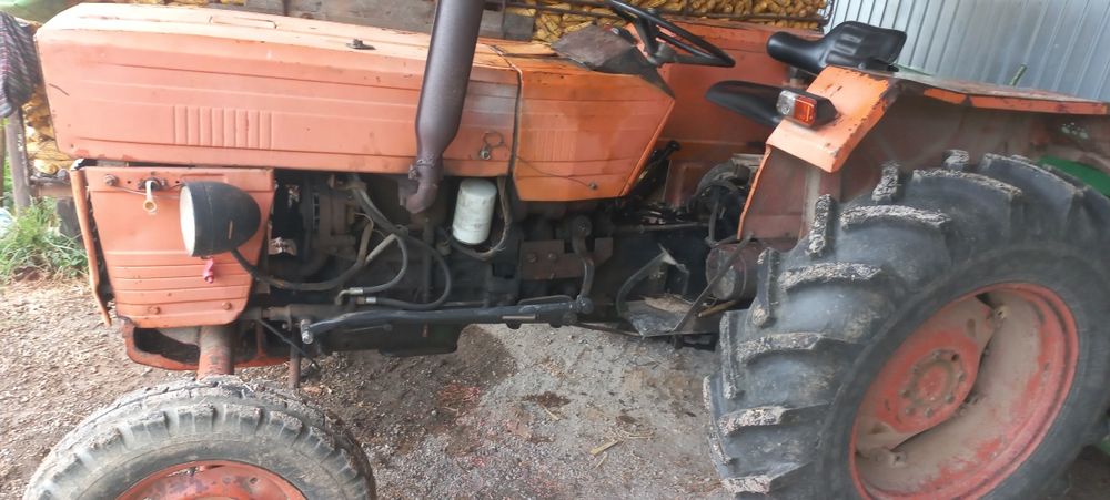 Tractor 445 original in stare perfecta de funcționare Oradea • OLX.ro