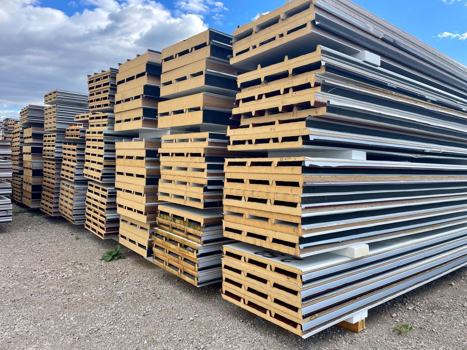 Acoperis Panou Sandwich de 3 la 5m lungime, Depozit Aiud Turda • OLX.ro