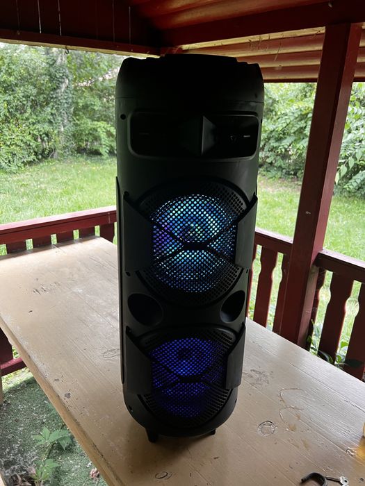 Vând Boxa noua portabila Arad • OLX.ro