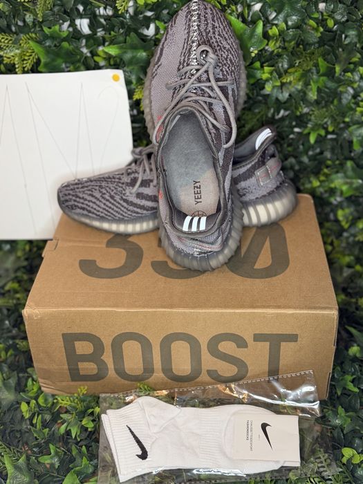 Adidași/Sneakers Adidas Yeezy 350 beluga 2.0 Bucuresti Sectorul 4 • OLX.ro