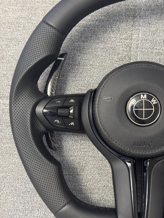 Volan custom tesit BMW F10 F30 F36 F15 F01 Brasov • OLX.ro