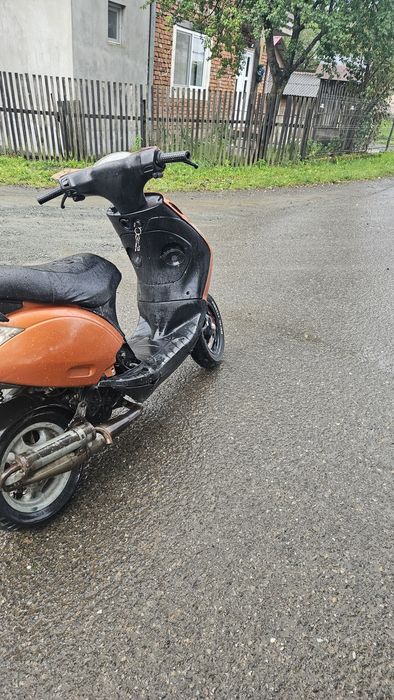 Vând Scuter piaggio zip sp2 Lapus • OLX.ro