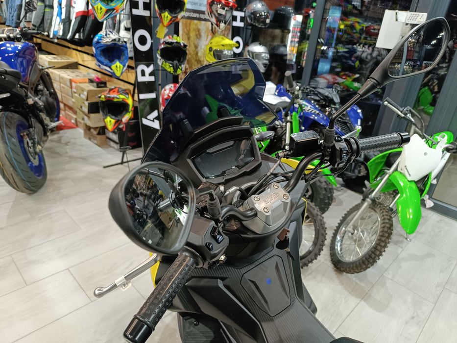 Aprilia SR GT 125 Sport-se conduce cu B-stoc EST BIKE Campina Brebu ...