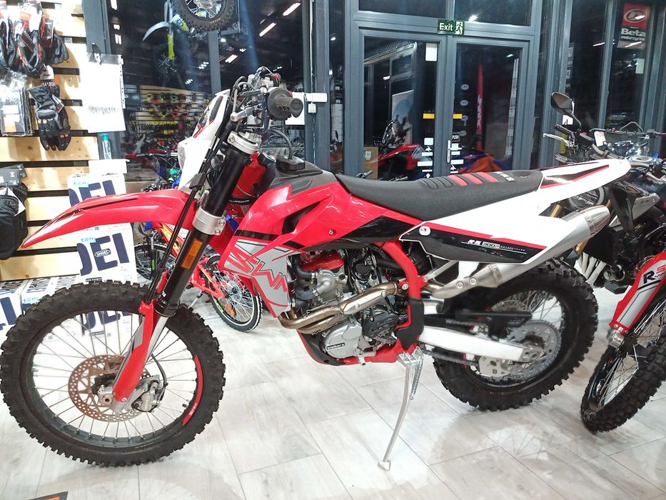 SWM RS 300R Euro5-noua-livrare prin EST BIKE Campina Brebu Manastirei ...