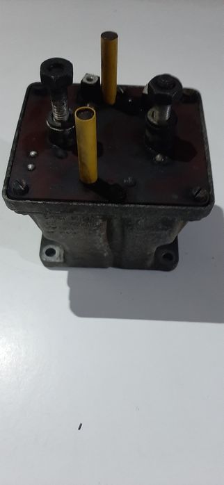 Releu acumulator/heblu 24V Bosch 0333301010 Vatra Dornei • OLX.ro