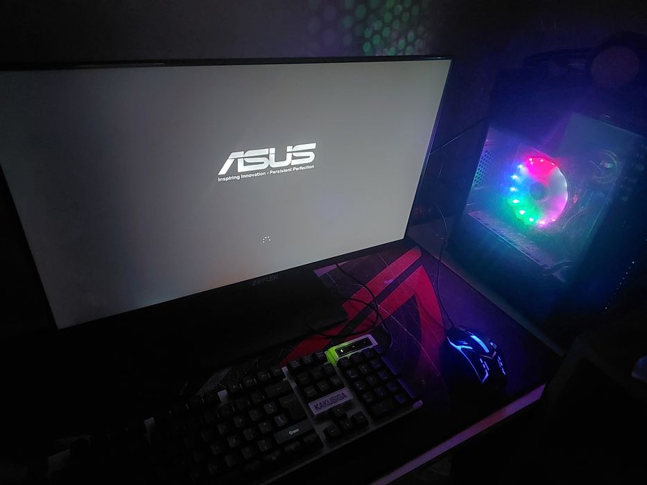 Kompyuter sotiladi: 2 600 000 сум - Настольные Ташкент на Olx