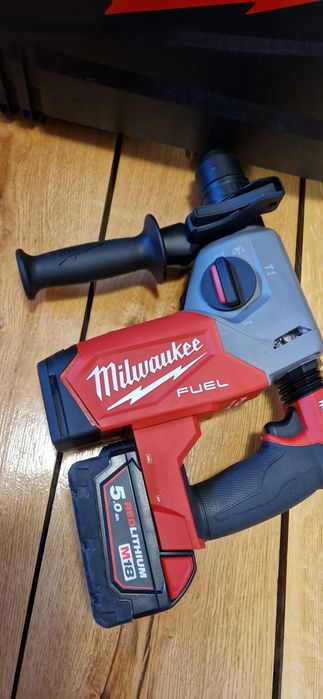 Milwaukee rotopercutor pe acumulator Teregova • OLX.ro
