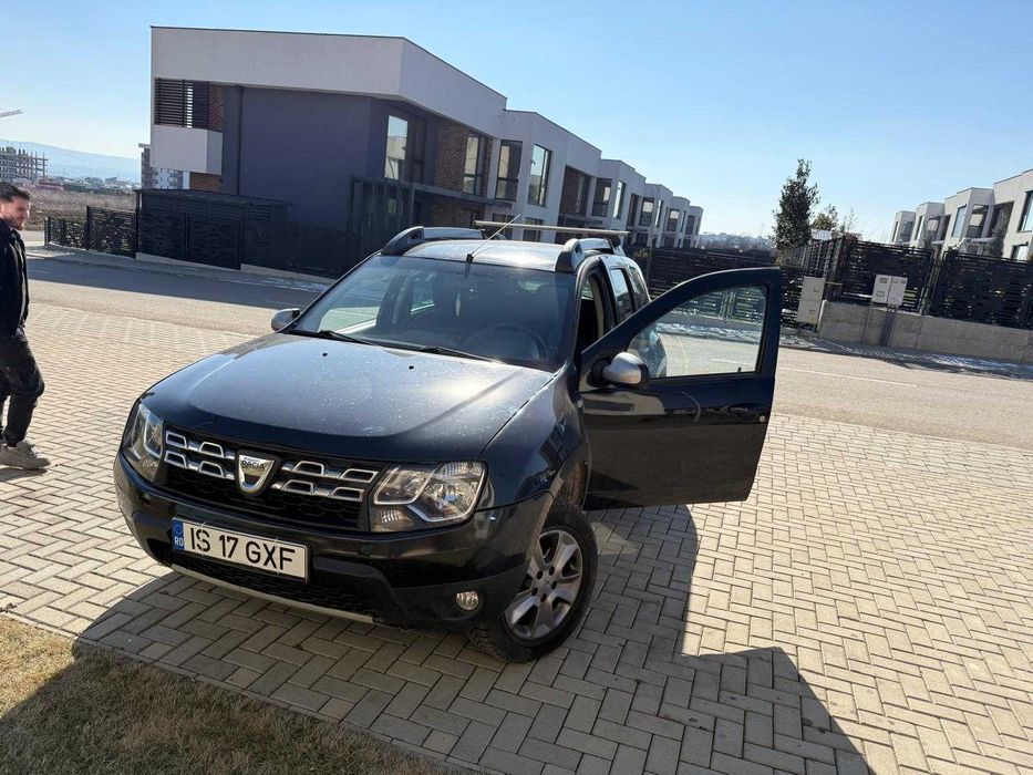 Duster 1.5 diesel 4X4 - fab 10.2015 . 126.000 km PRESTIGE Iasi • OLX.ro