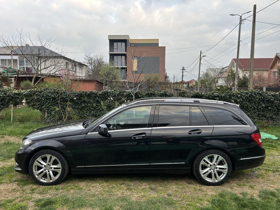 Mercedes C250 4MATIC S204 Facelift Eforie Nord • OLX.ro