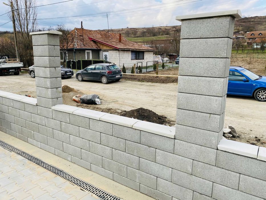 Boltari Robusto - Boltari fundatie - Capace gard Cluj-Napoca • OLX.ro