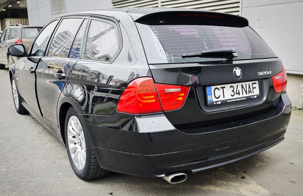 BMW e91 320d 2009 Constanta • OLX.ro