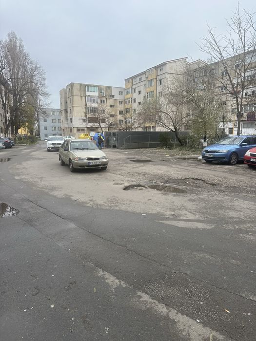 Vand garsoniera 32mp zona far Constanta • OLX.ro