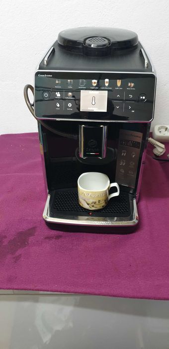 Кафеавтомат Saeco SM 6580 с. Обител • OLX.bg