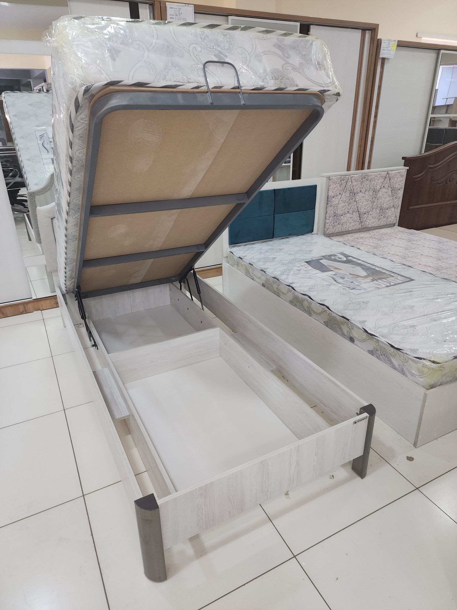 Кровать метало каркасе + матрас. Можно в рассрочку!: 2 700 000 сум ...